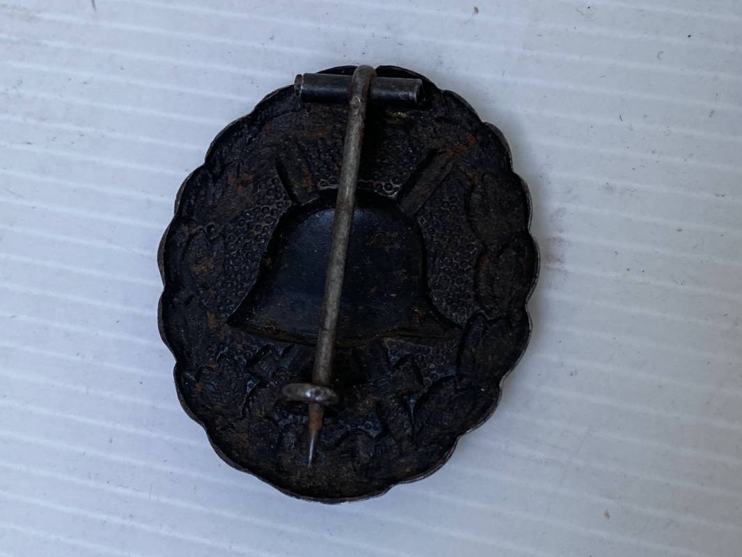 Badge blessé classe noire - Ventes d'antiquités militaires : Royal Dragons