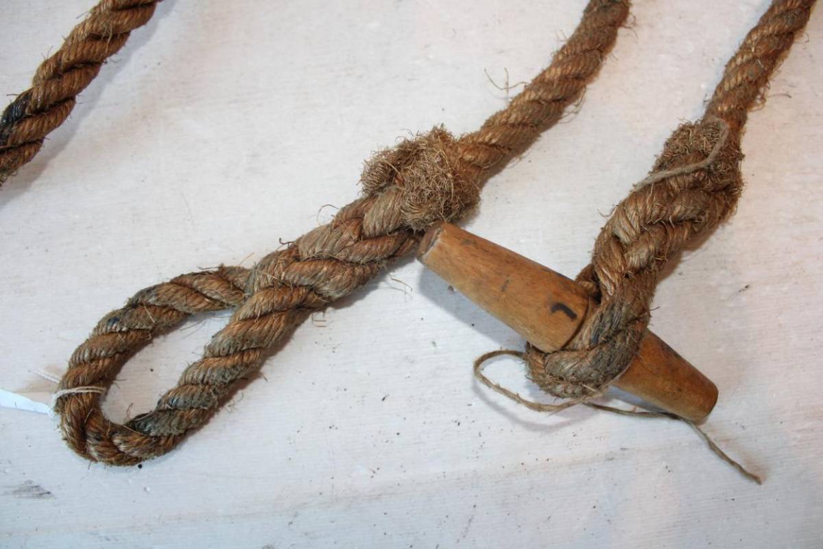 Corde d'escalade commando Toggle Rope - Ventes d'antiquités militaires ...