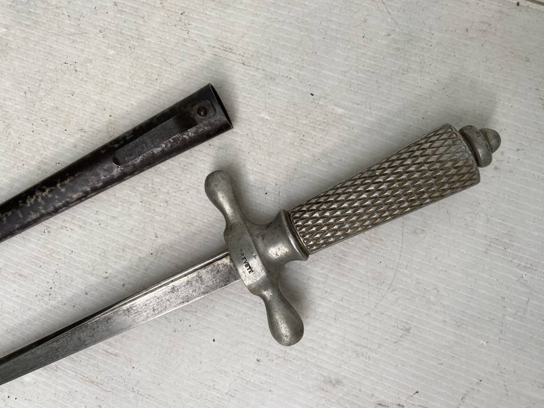 Poignard Prime Manufacture St Etienne - Ventes d'antiquités militaires ...